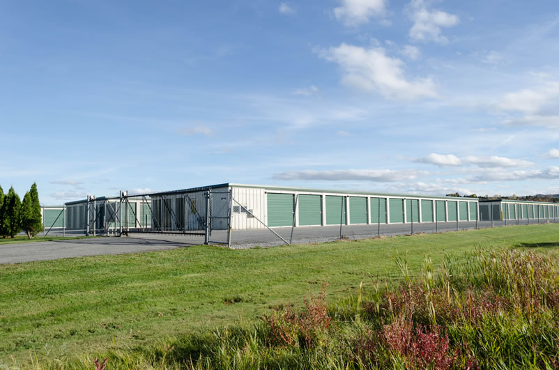 fenced-in-storage - Seneca Storage